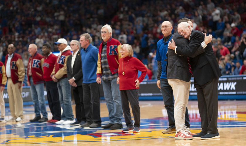 Notebook: 1974 Final Four team returns to Lawrence - KU Sports